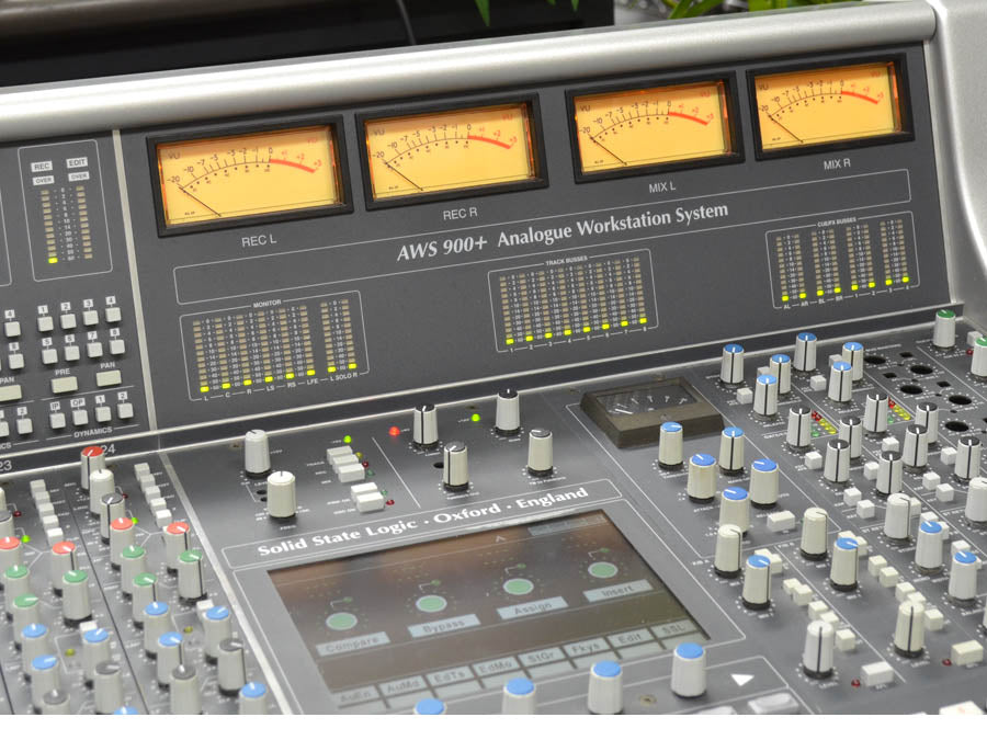Solid State Logic AWS 900+ (USED) – BAKU Pro Audio